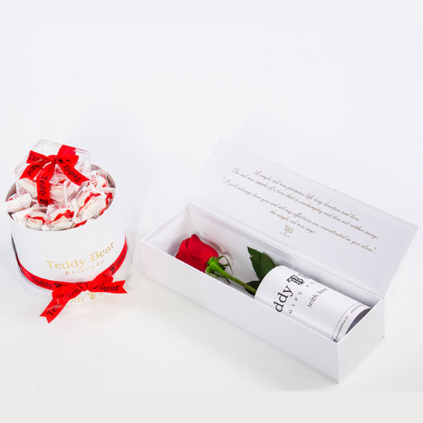 Teddy Bear ® Raffaello Box + Single Rose ™ Red