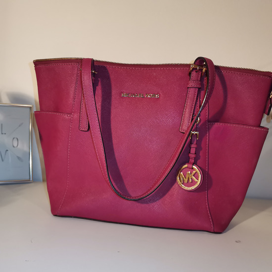 Michael Kors Jet Set Saffiani