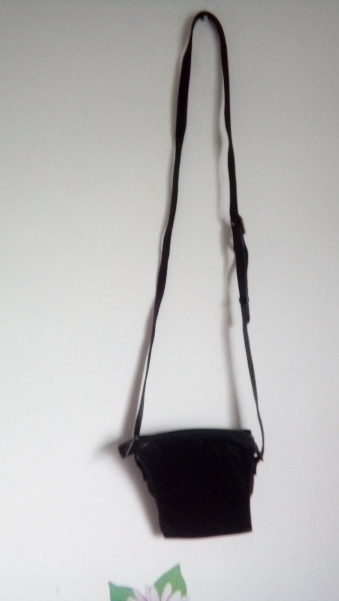 Kozna torbica funbag snizenaaa moderna kvalitetna torba kupljena u