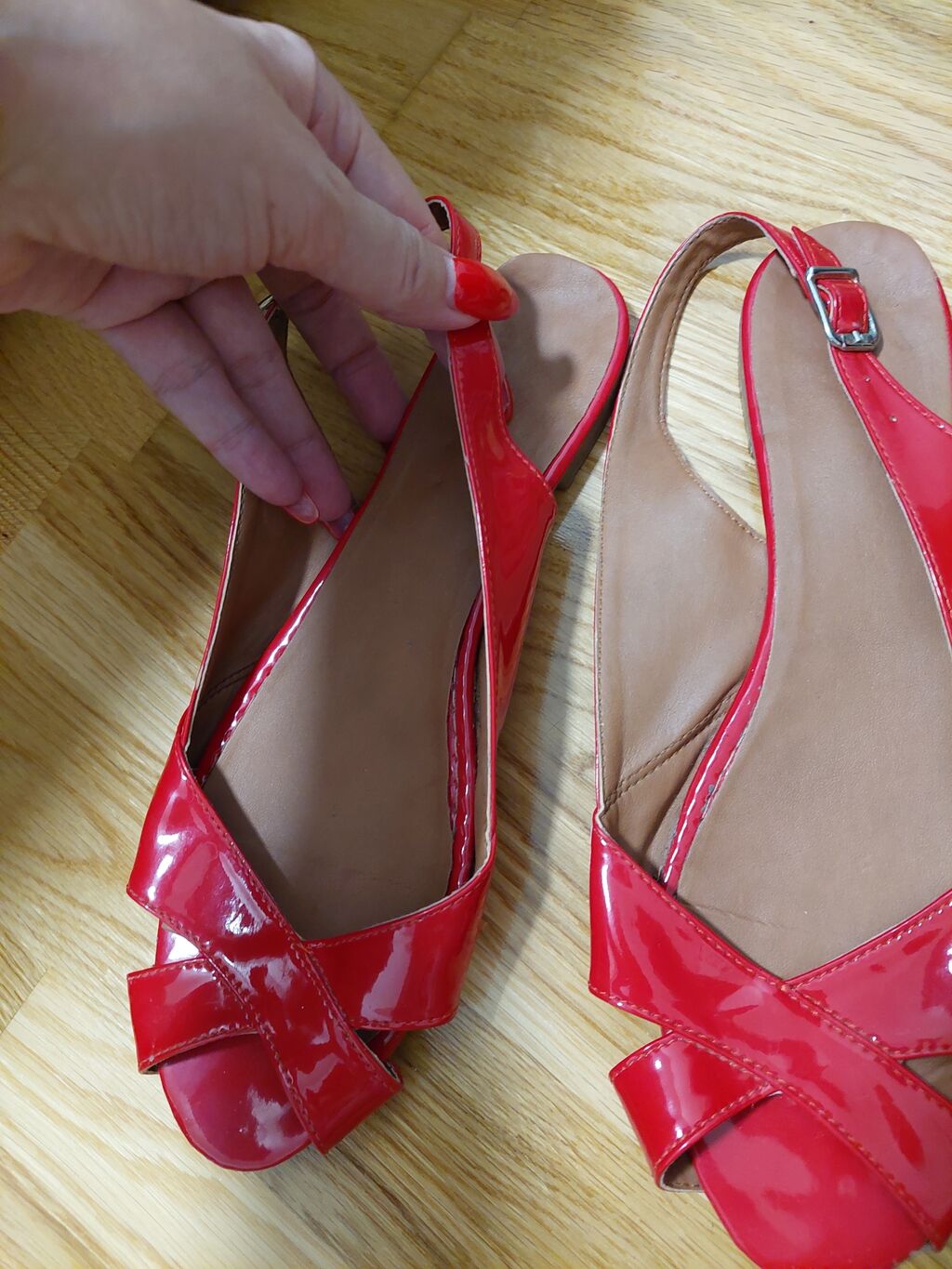 Ravne sandale Crvene Br 40