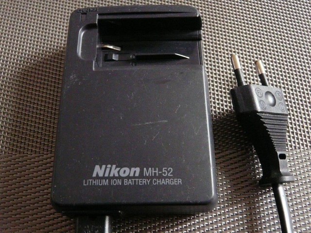 NIKON MH-52 - punjač za baterije EN-EL1