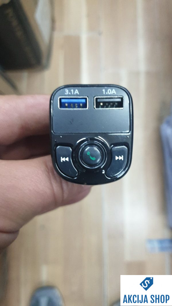 Transmiter, Mp3 player i punjac za auto – Transmiter, Mp3 player i punjac za auto