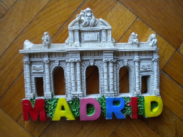MADRID, magnet za frizider OSTECEN