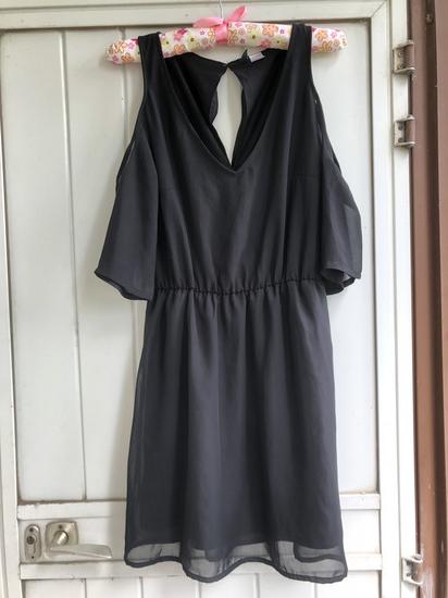H&M crna haljina SADA 700