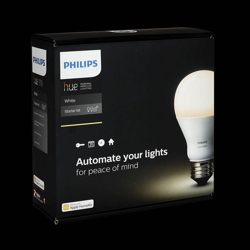 Philips HUE 9W A60 E27 set belo svetlo