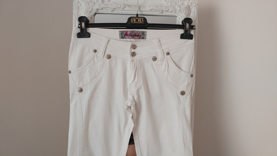 Bele pantalone, XS