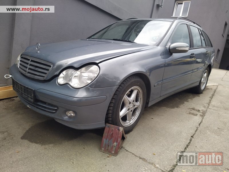 Delovi za Mercedes C klasu W203