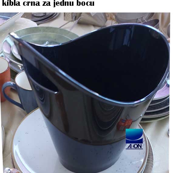 KIBLA CRNA ZA 1 BOCU SA JEDNOM RUCKOM