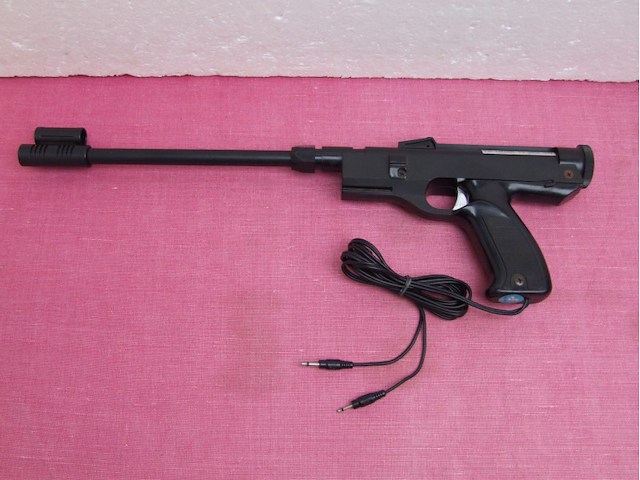 Binatone TV Master Game Gun retro pistolj za konzole