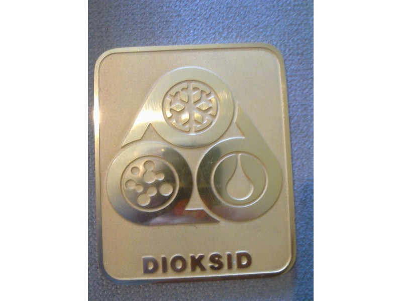 MEDALJA CARBODIOKSID SA KUTIJOM