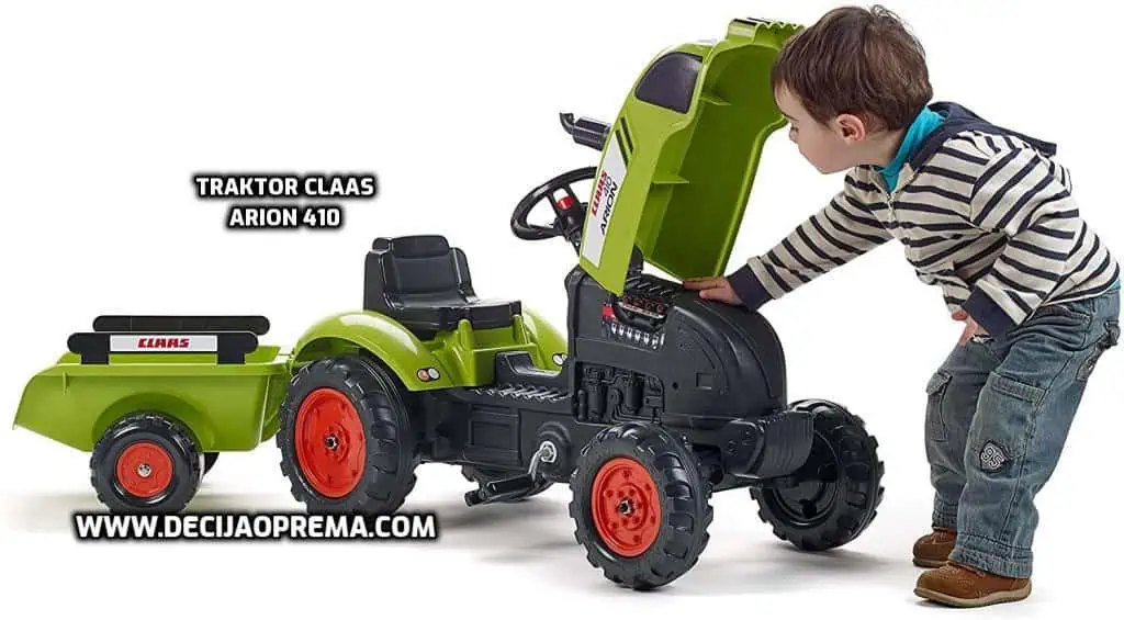 Traktor Claas Arion 410 na pedale sa prikolicom Zeleni