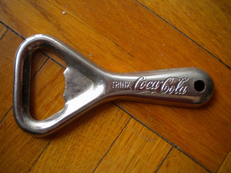 COCA COLA trink Coca Cola, otvarac za flase RETRO