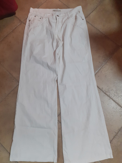 Zenske pantalone bele Vel. 38/40