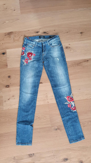 GUESS Jeans `STARLET SKINNY LOW` Blue Embroidery