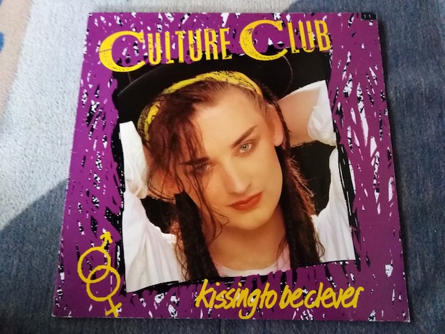 Culture Club - Kissing To Be Clever German pres