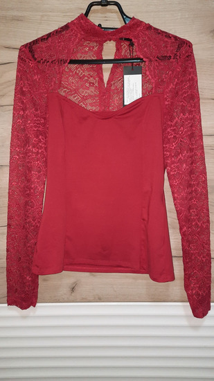 Nova elegantna bluza sa etiketom