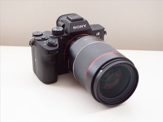 Sony A7 mark II + Samyang 35mm 1.4 (2.900 fotki)
