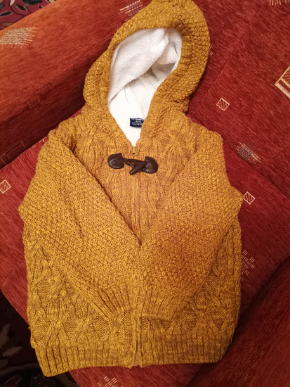 Deblji džemper ili jaknica 5-6god