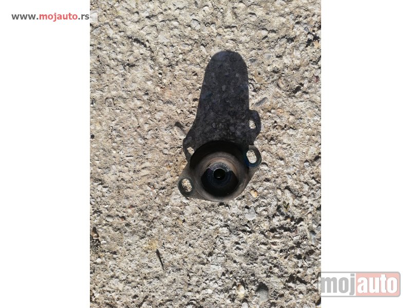 Nosac menjaca za Peugeot 206 od 2000. do 2005. god.