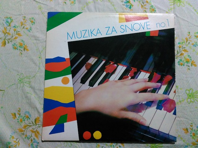 Ansambl Medium, Muzika Za Snove No. 1