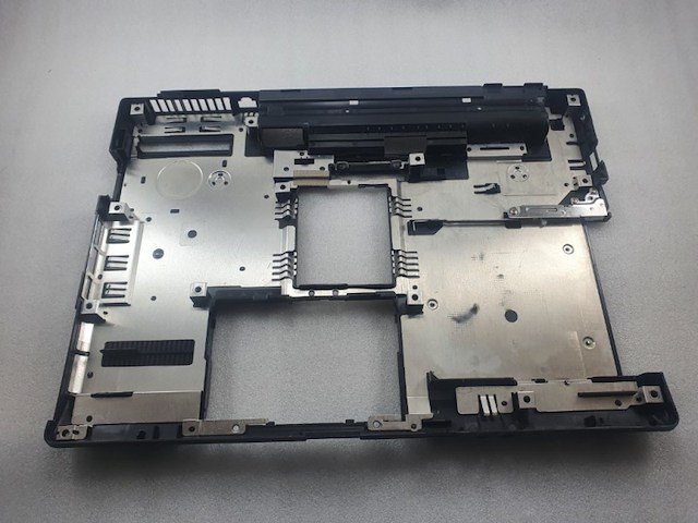 Donji deo kucista za Fujitsu Lifebook S751 br.5