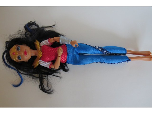 Wonder Woman lutka kao Barbie