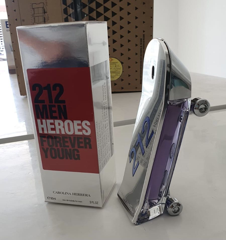 CAROLINA Herrera 212 Heroes TESTER 90ml