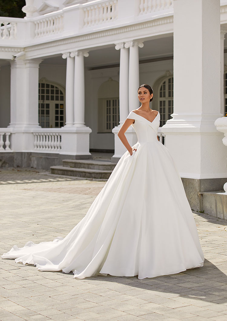 Pronovias / FARRAH