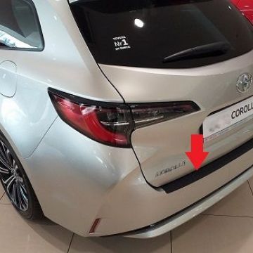 ZAŠTITNA OBLOGA ZADNJEG BRANIKA TOYOTA COROLLA 2019-I NOVIJI KARAVAN