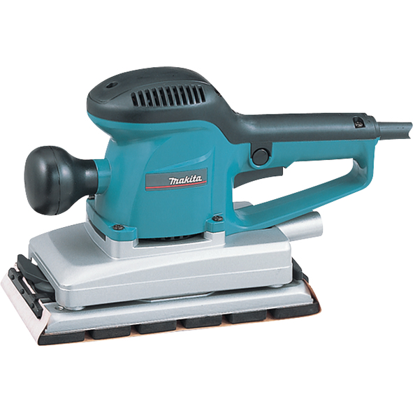 Makita vibraciona brusilica BO4901