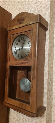 Starinski zidni sat star preko 100 godina !