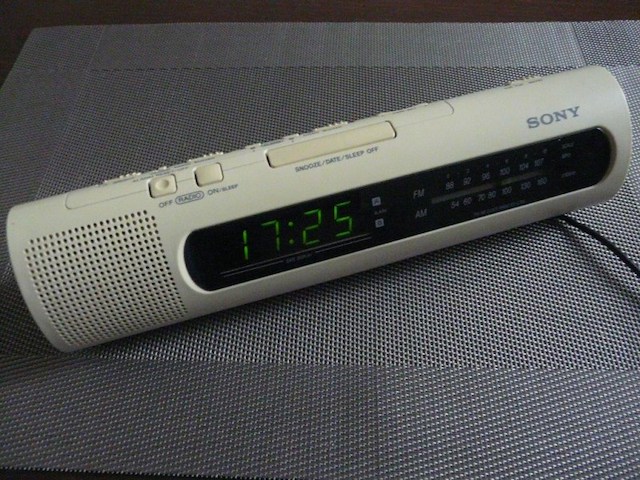 SONY ICF-C760 radio-sat-budilnik