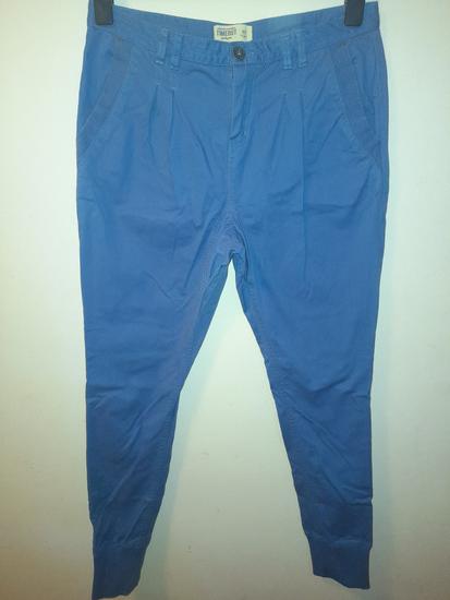 Plave pantalone