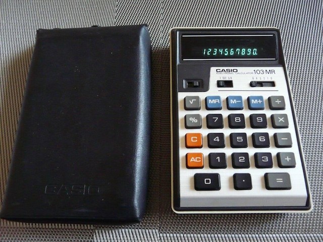 CASIO 103-MR stari i redak kalkulator iz 1974. godine