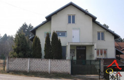 Prodajem Kuću, Sremska Kamenica, Petrovaradin, €309.000