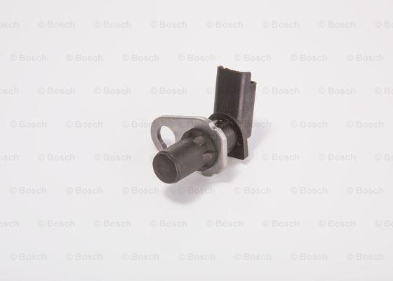Bosch senzor broja obrtaja radilice Citroen C5/Xsara/Xsara Picasso/Fiat Ducato II/Scudo/Ulysse/Peugeot 206/307/406/607/806/Boxer/Expert/Partner