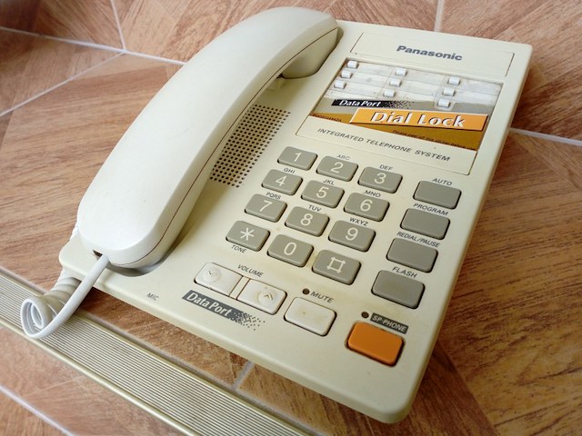 Panasonic fiksni telefon; Model No. KX-TS15MX-W