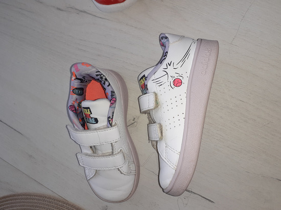 Adidas 23 i gratis adidas minnie mouse