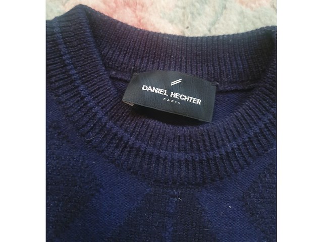 DANIEL HECHTER Paris kao nov S-M džemper za MOMKE