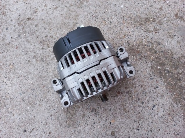 Mercedes sprinter alternator kao nov