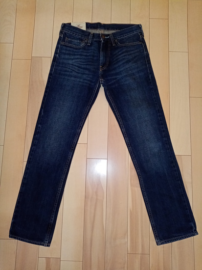 HOLLISTER zenske farmerke 28/30