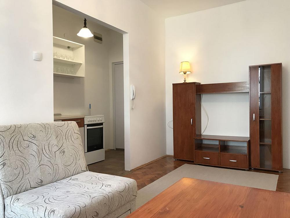 Izdaje se jednosoban stan u Beogradu, 320€