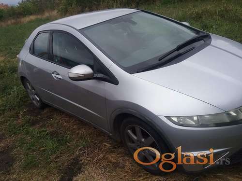 Honda civic svemirac 2006.-2011. u delovima