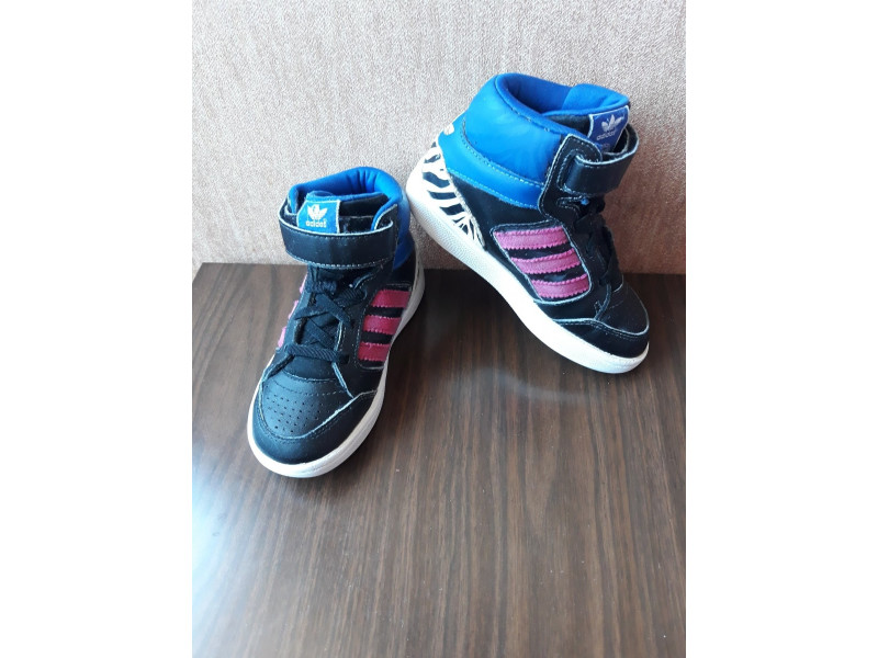 PATIKE "ADIDAS" br. 26/16cm.