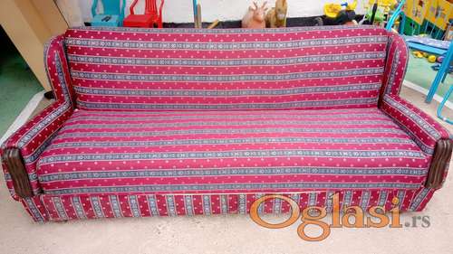 Razni kreveti po 6500 din Zemun 0603197091
