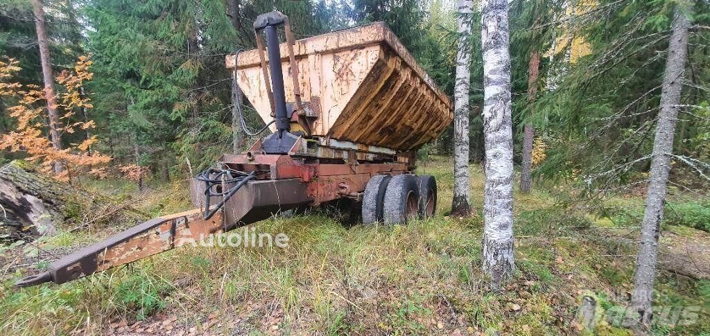 Muu merkki Kärry dumpperin lavalla prikolica kiper