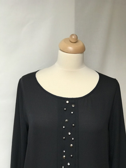 Novo! Eleganrna bluza sa nitnicama