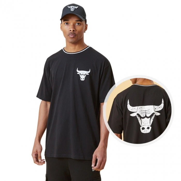 Chicago Bulls New Era Distressed Graphic Oversized majica