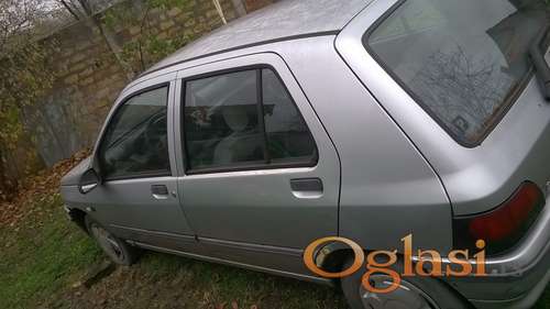 Clio 1 1,4 benzin razni delovi