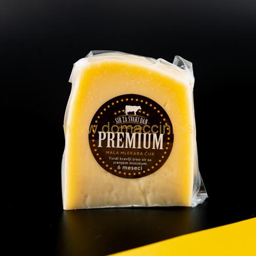Premium-tvrdi kravlji zreo sir sa zrenjem minimum 6 meseci 250 gr
